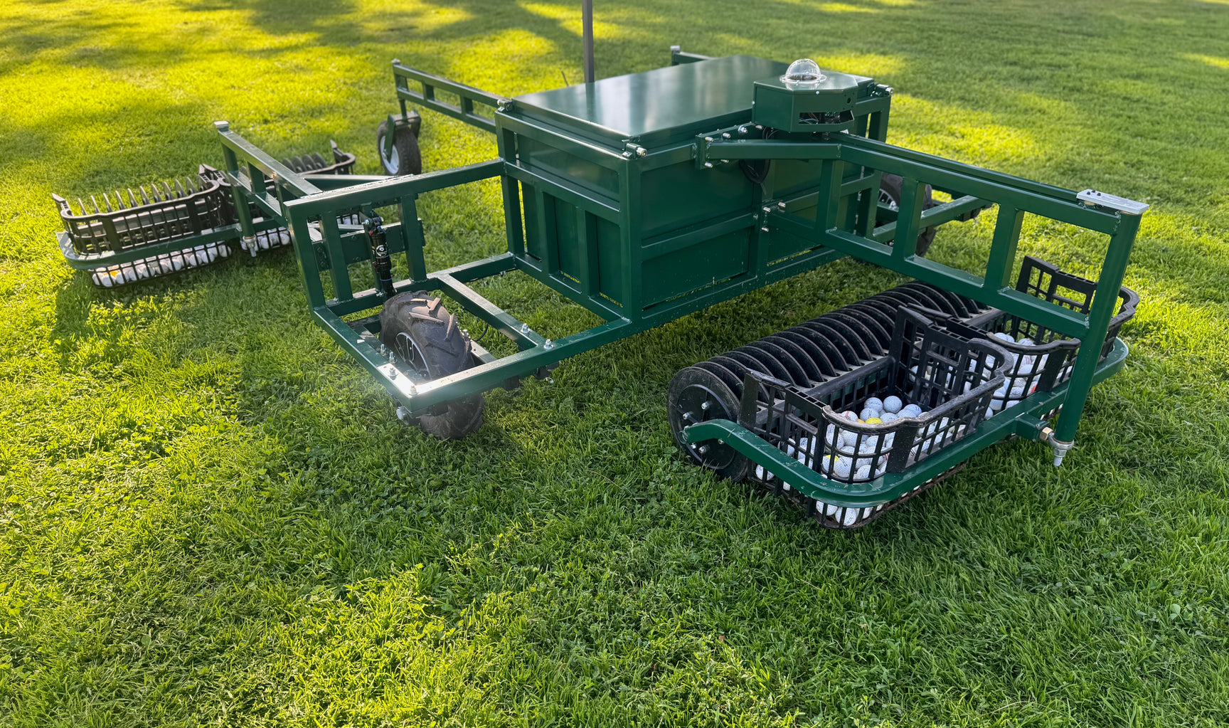 Autonomous Golf Driving Range Picker - The Shaggr – Range Mart